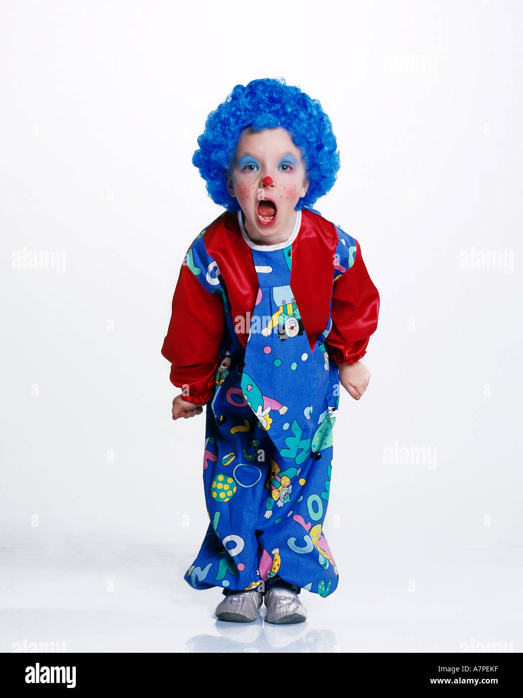 indoor studio child kid 5 10 facial expression scream screaming lean ...