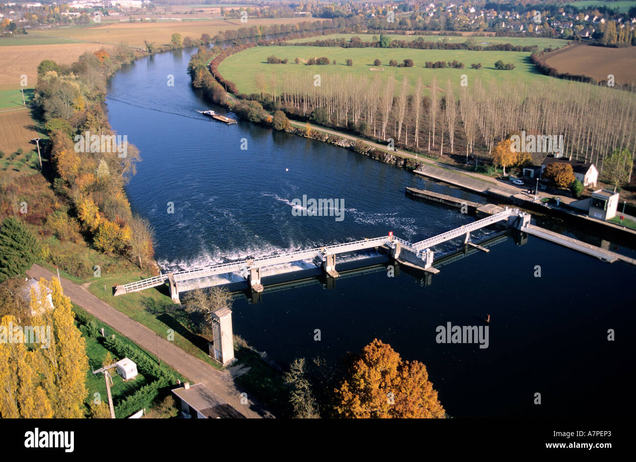 Villeneuve sur yonne aerial view hi-res stock photography and images ...