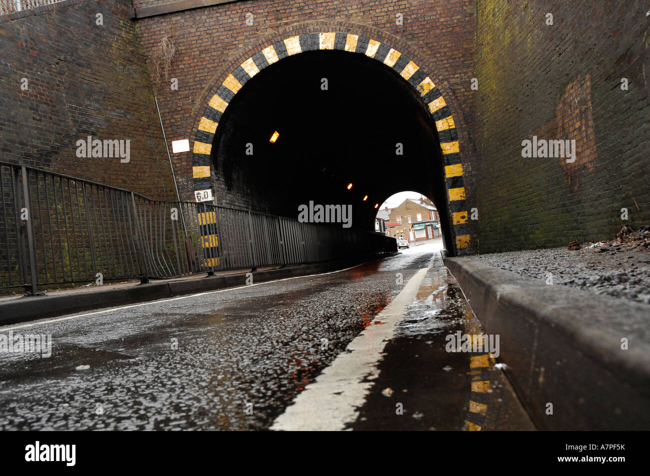 Curb bridge hi-res stock photography and images - Alamy