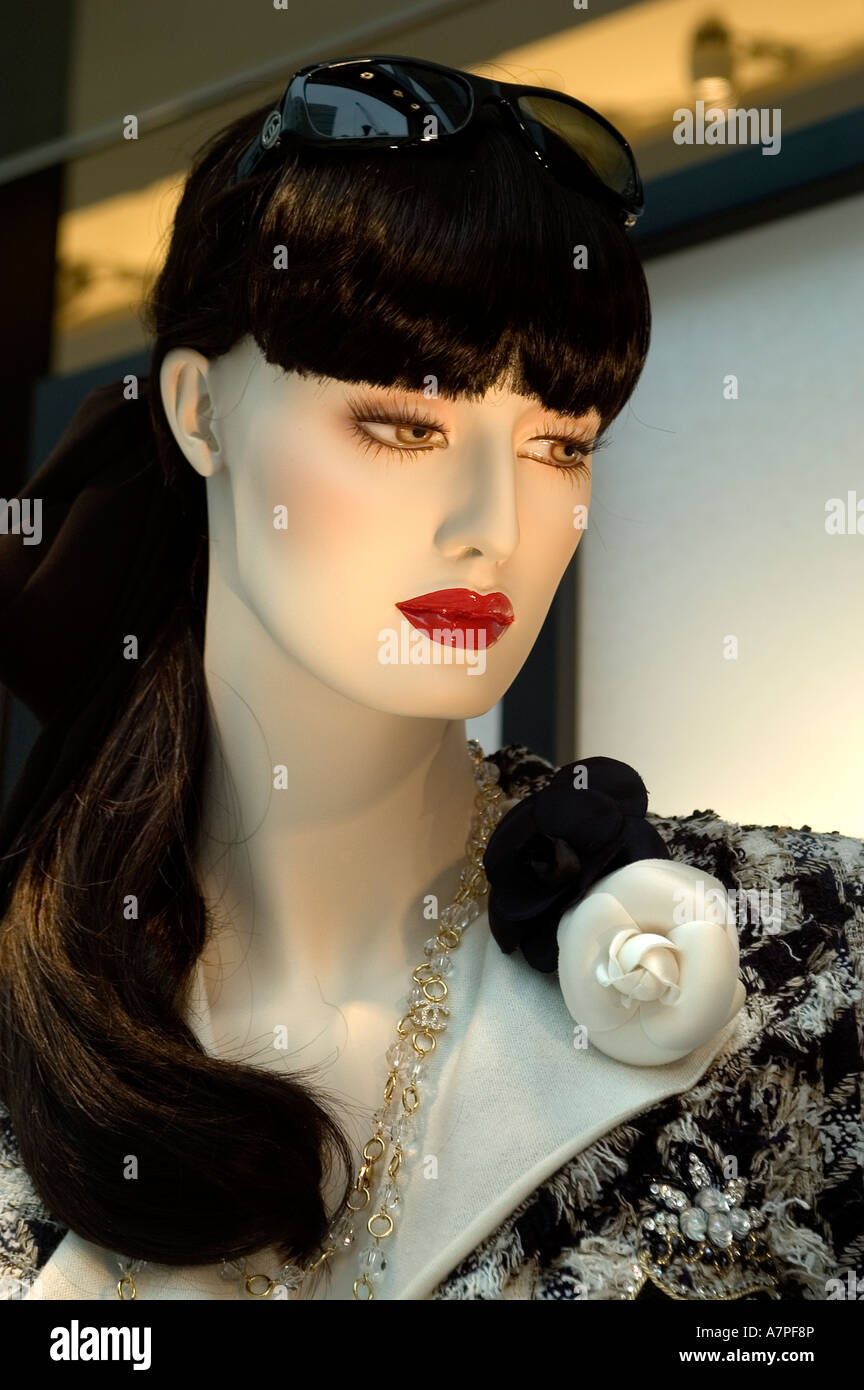 Coco chanel perfume hi-res stock photography and images - Alamy