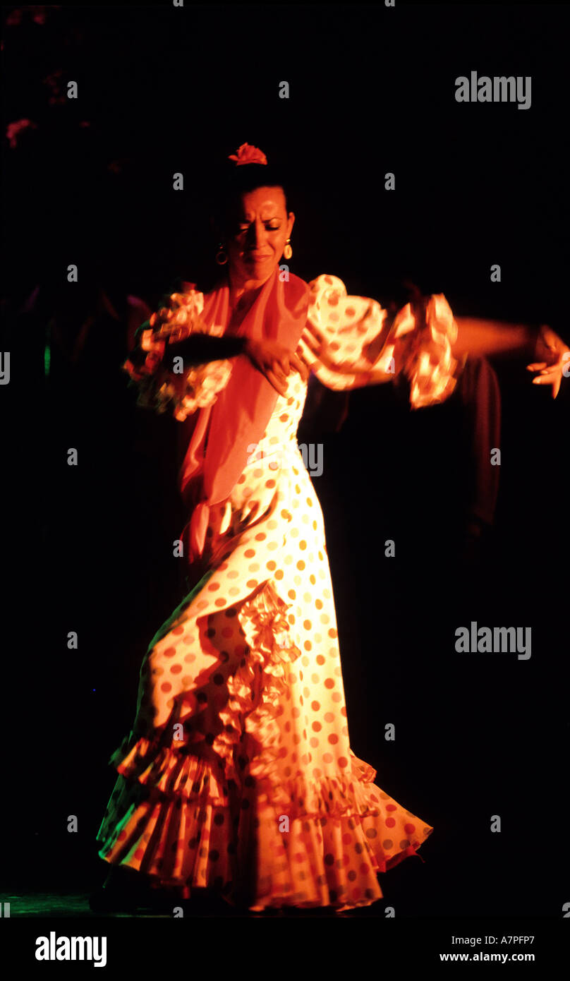 Sevilla flamenco dancer hi-res stock photography and images - Alamy