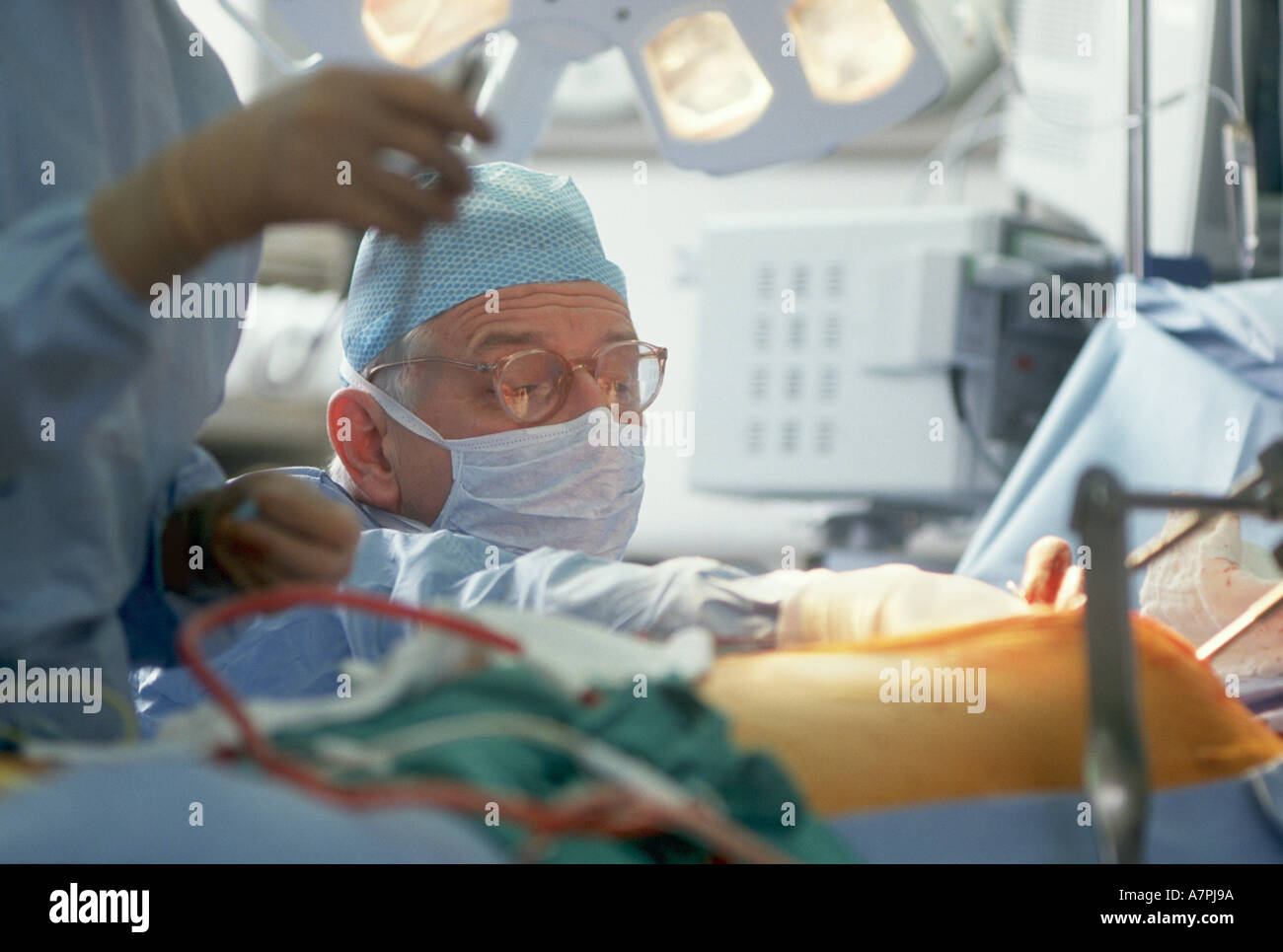 Close up heart surgeon during hi-res stock photography and images - Alamy