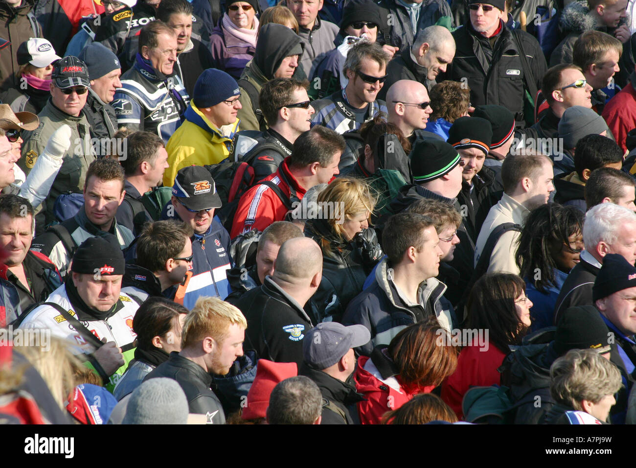 Large crowd people close together hi-res stock photography and images ...