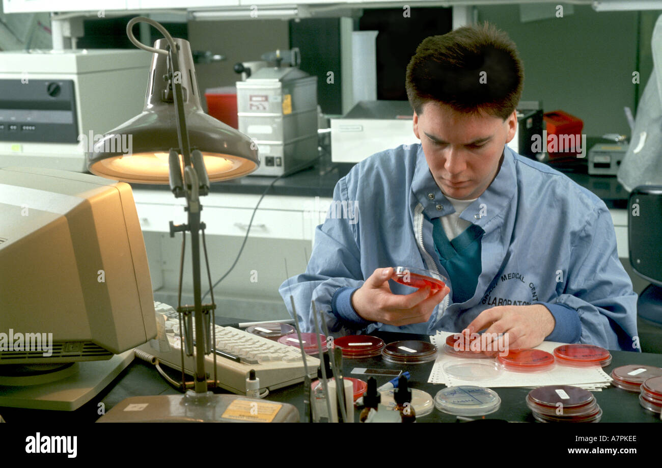 Pathology laboratories hi-res stock photography and images - Alamy