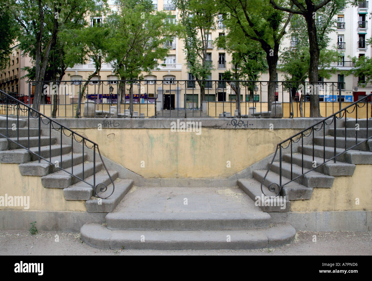 steps in a park in madrid spain Stock Photo - Alamy