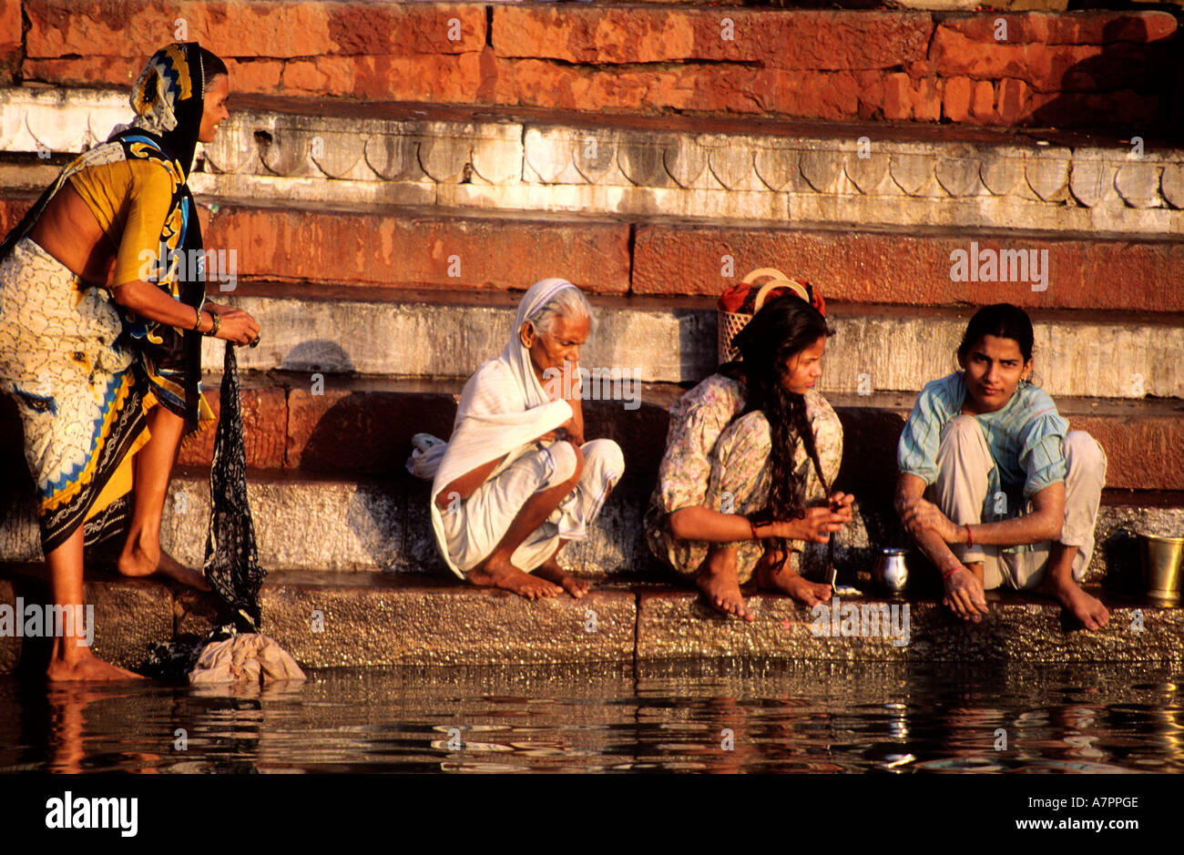 Asia india varanasi uttar hi-res stock photography and images - Alamy