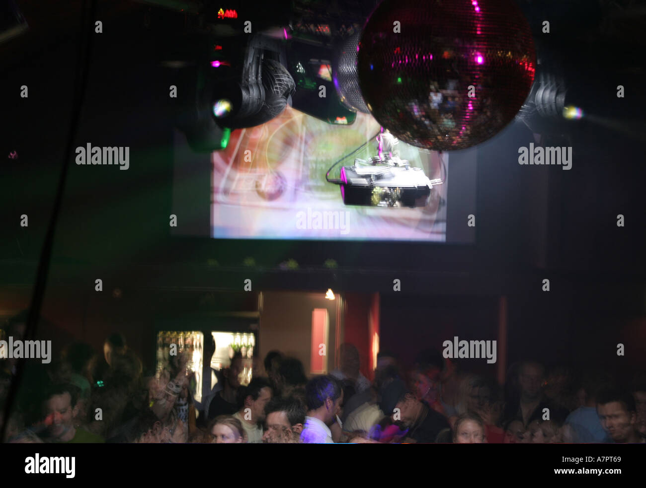 the vj screen and lighting rig at studio 33 nightclub in south london ...