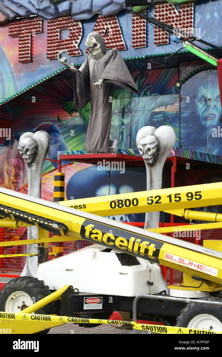 Humourous entertainment hi-res stock photography and images - Alamy