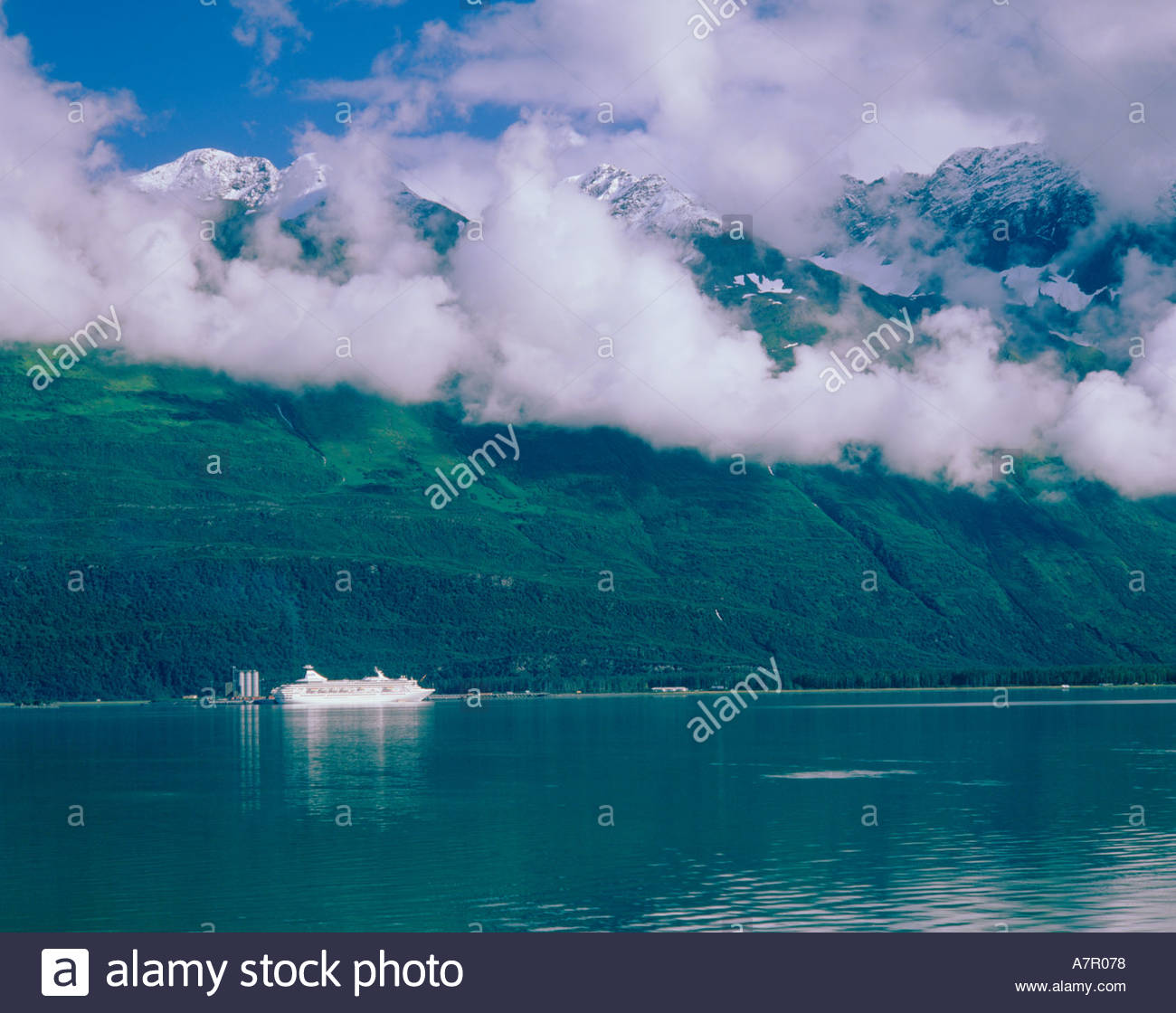 Royal Princess Ship High Resolution Stock Photography and Images - Alamy