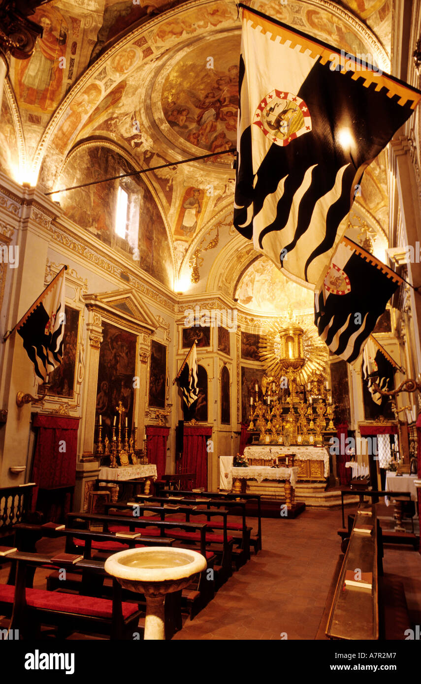 Italy, Tuscany, Siena, flags with the district's emblem for the Palio ...