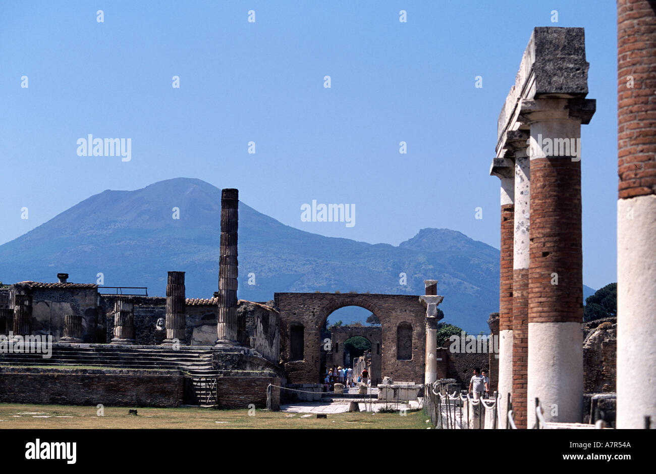 Pompeii vesuvius hi-res stock photography and images - Alamy