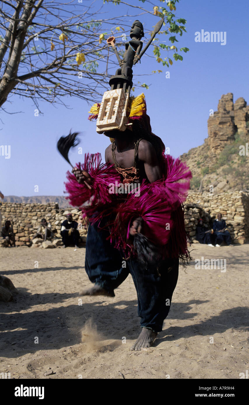 African dance mali hi-res stock photography and images - Alamy