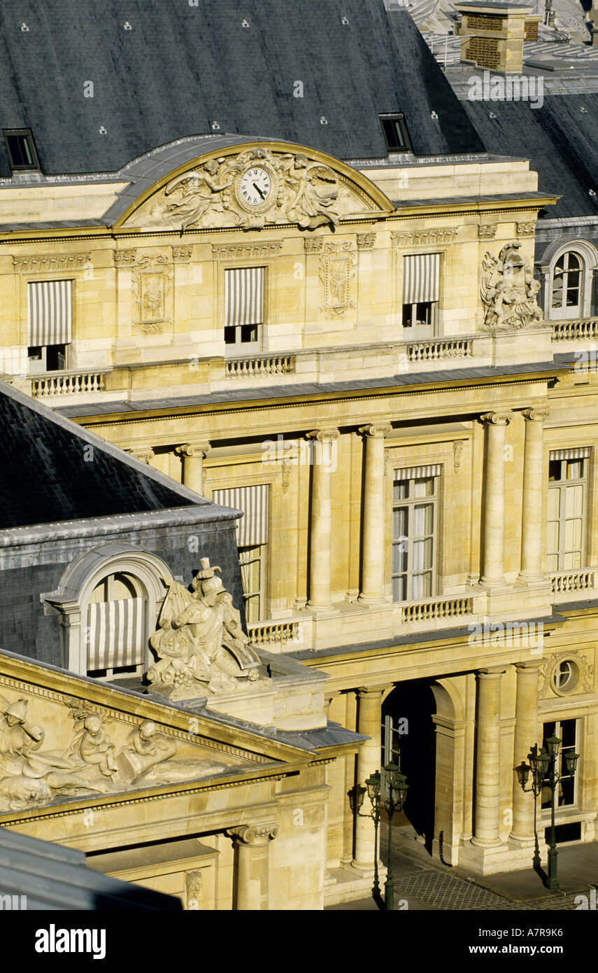 Royal building hi-res stock photography and images - Alamy