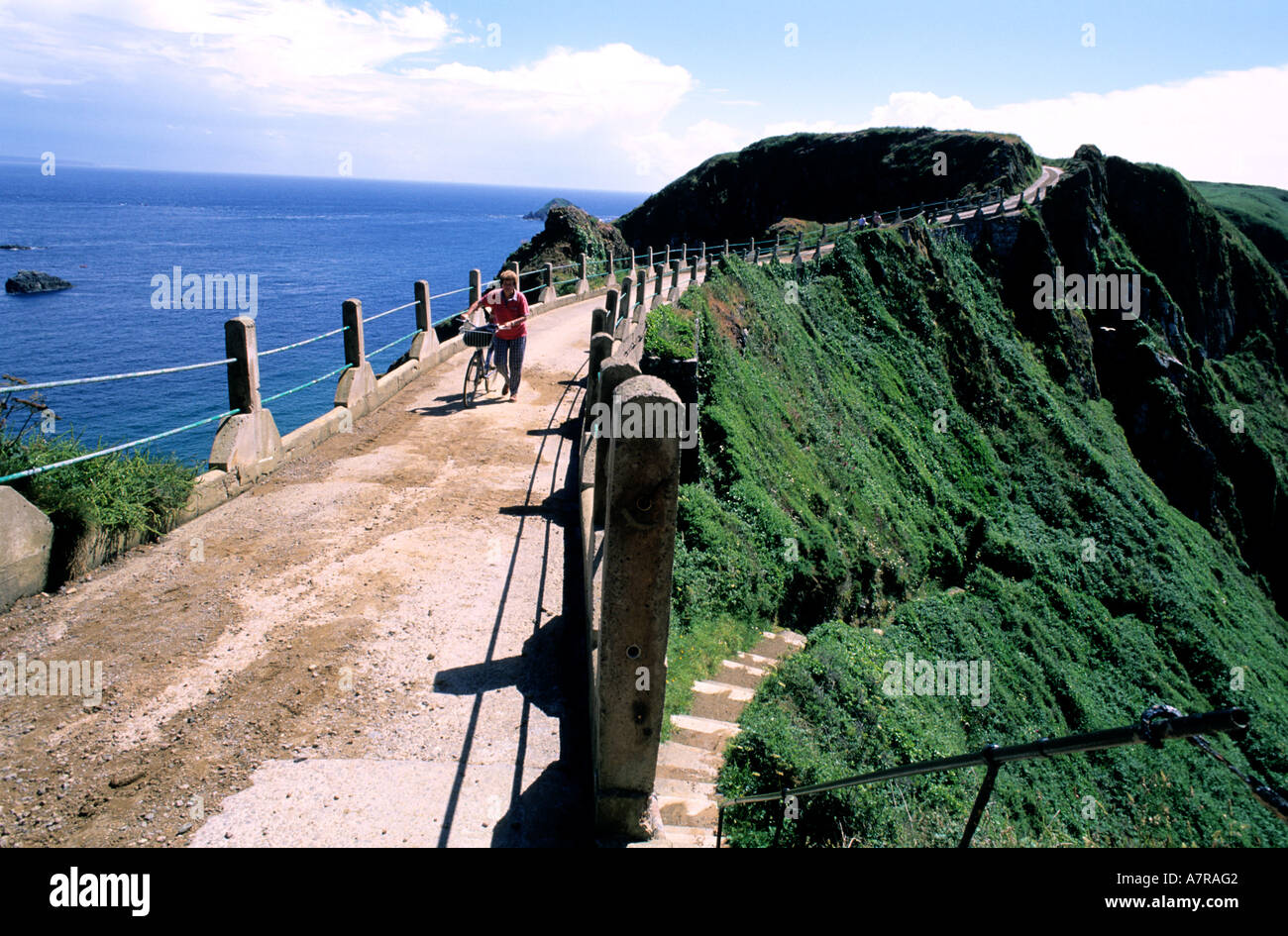 United Kingdom, Channel Islands, Sark island (Sercq), gangway between ...