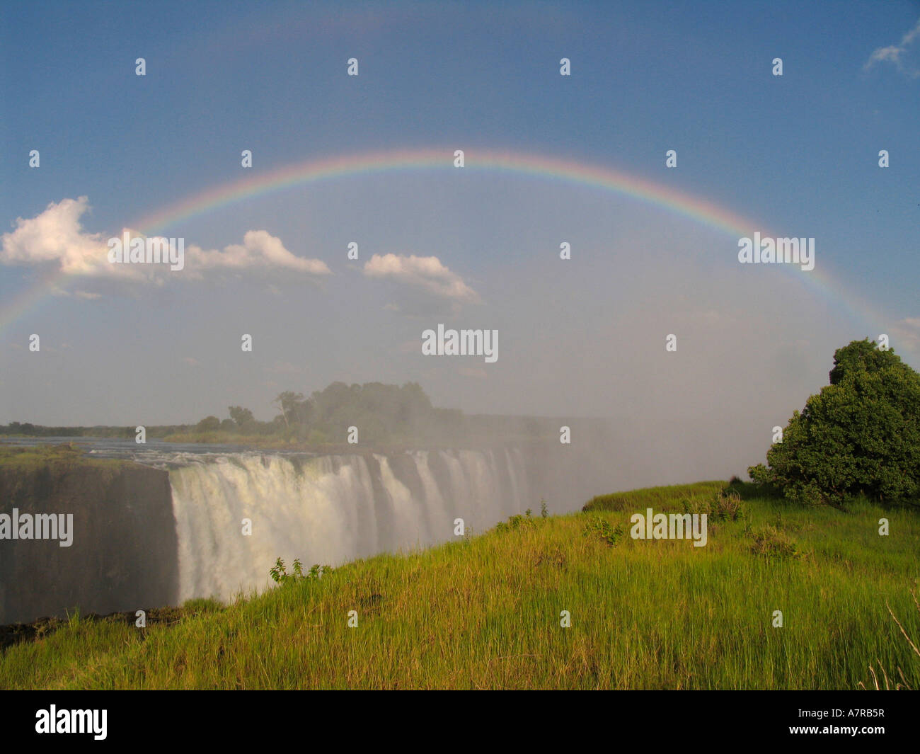 Victoria Falls with rainbow Victoria Falls Zimbabwe Stock Photo - Alamy