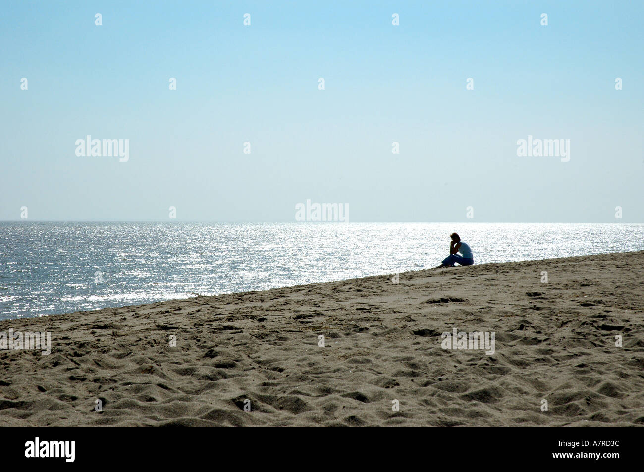 Single person silhouette hi-res stock photography and images - Alamy