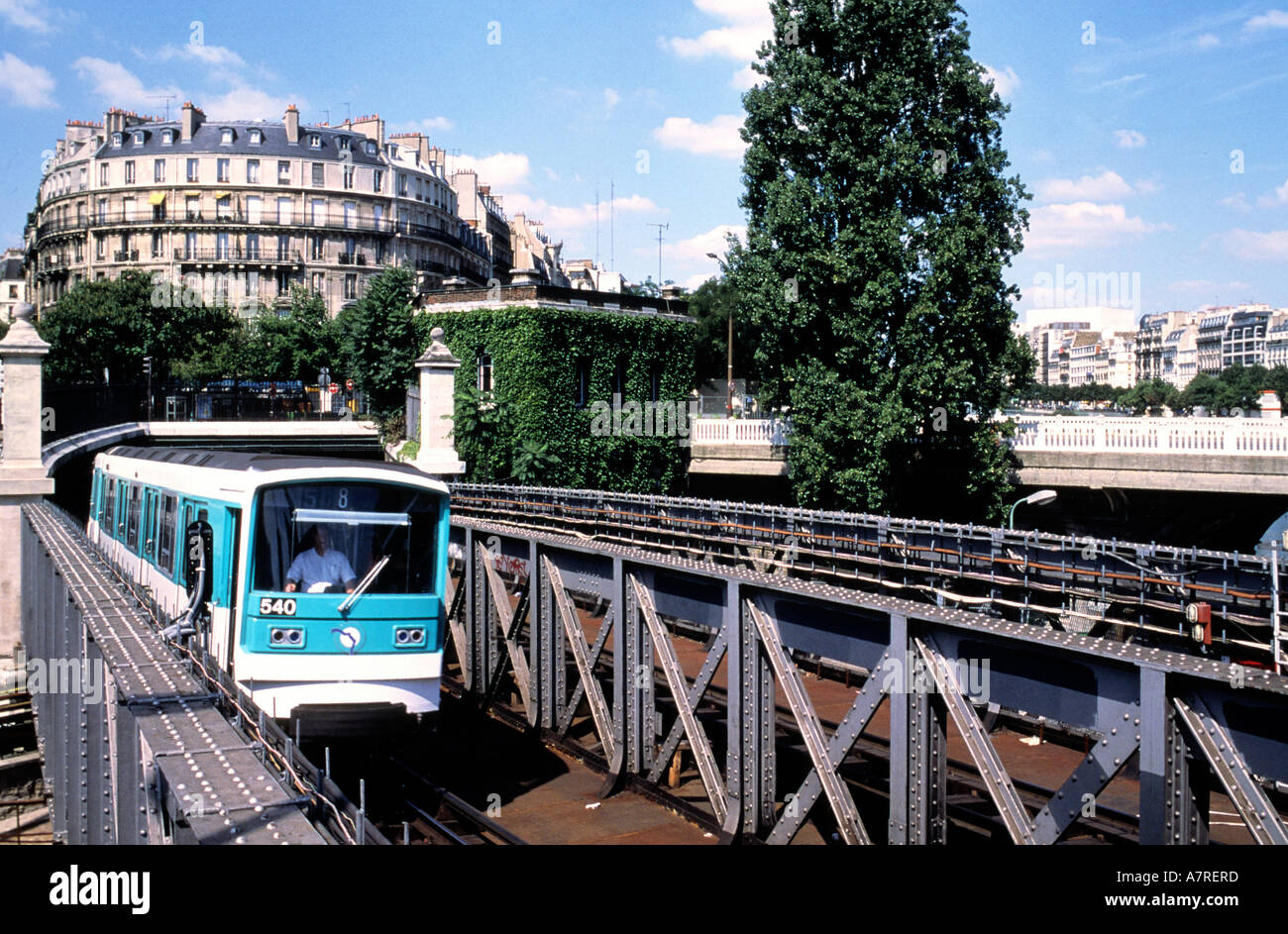 Metro next to the stalingrad square hi-res stock photography and images ...