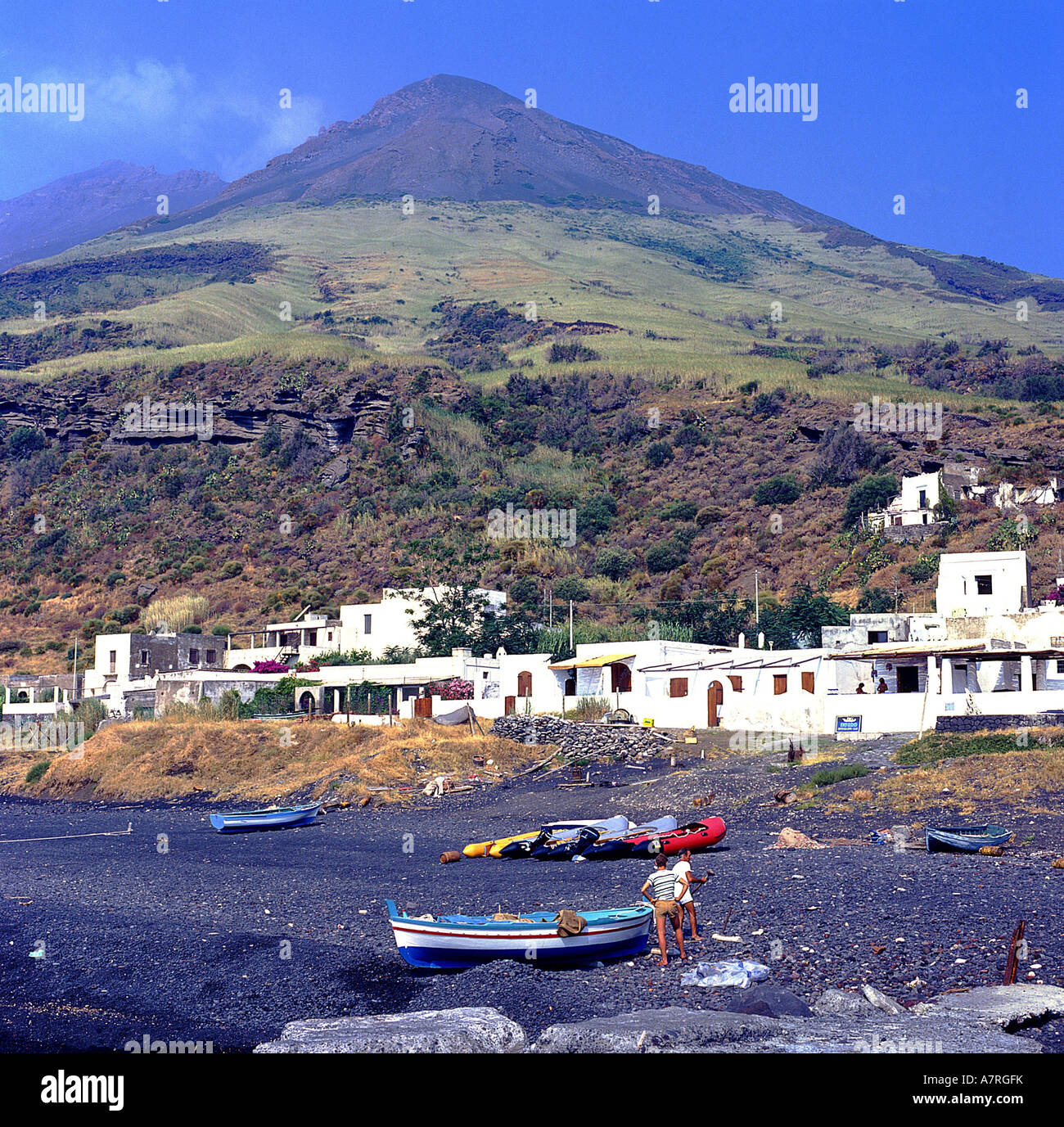 Mt stromboli hi-res stock photography and images - Alamy