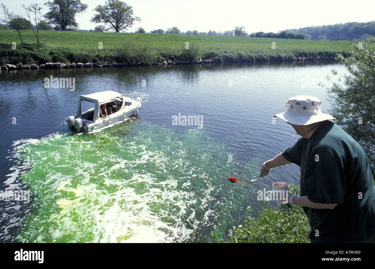 Sewage outflow uk hi-res stock photography and images - Alamy