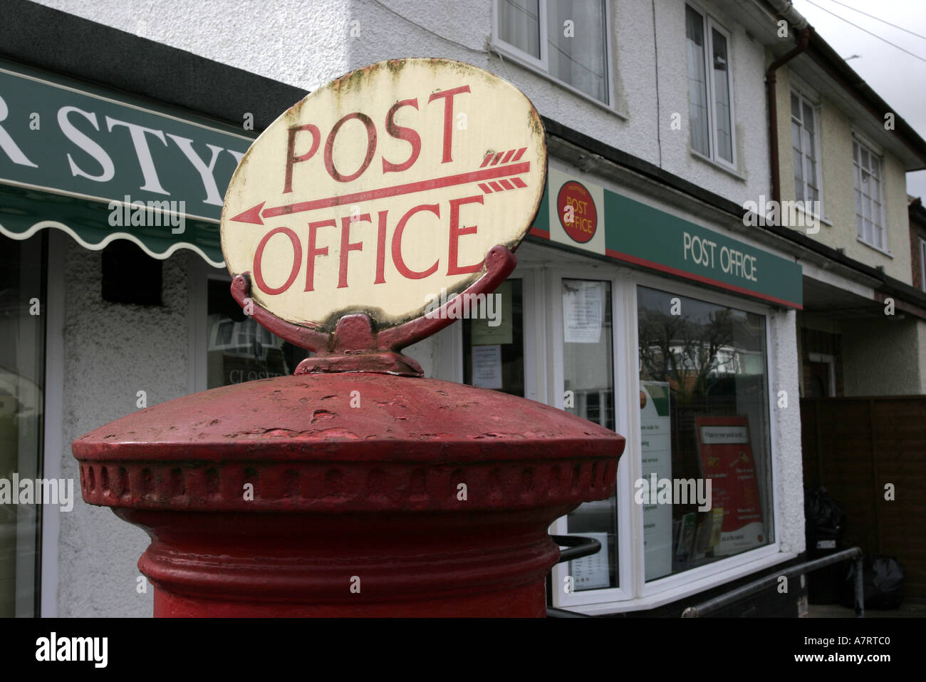 Postbox images hi-res stock photography and images - Alamy