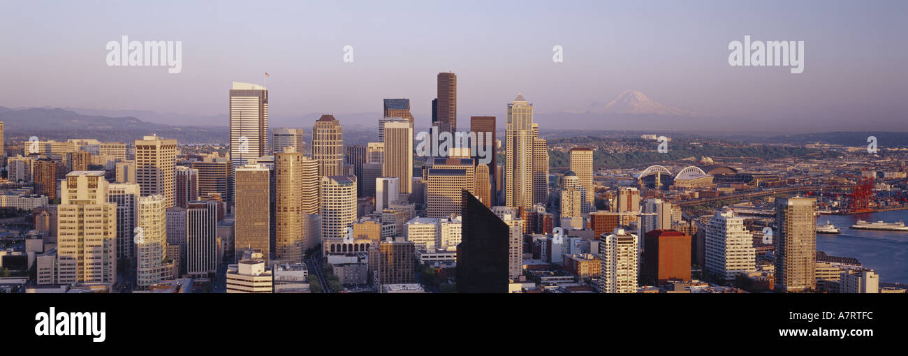 Downtown seattle mt rainier in hi-res stock photography and images - Alamy