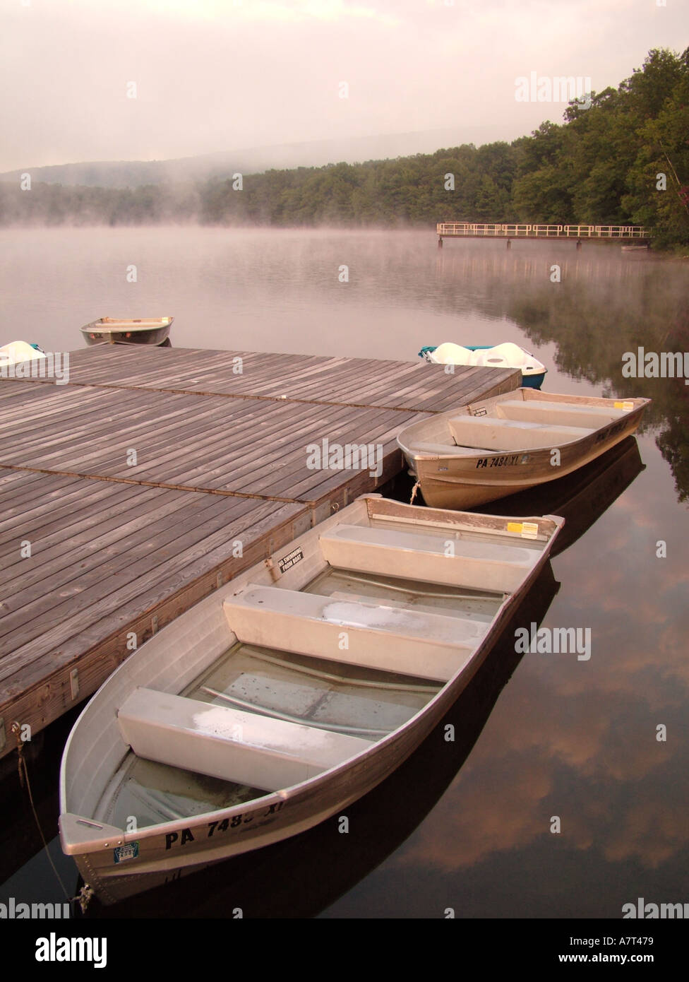 Locust lake hi-res stock photography and images - Alamy