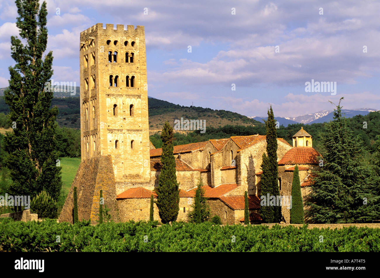 Cuxa abbey languedoc monastery hi-res stock photography and images - Alamy