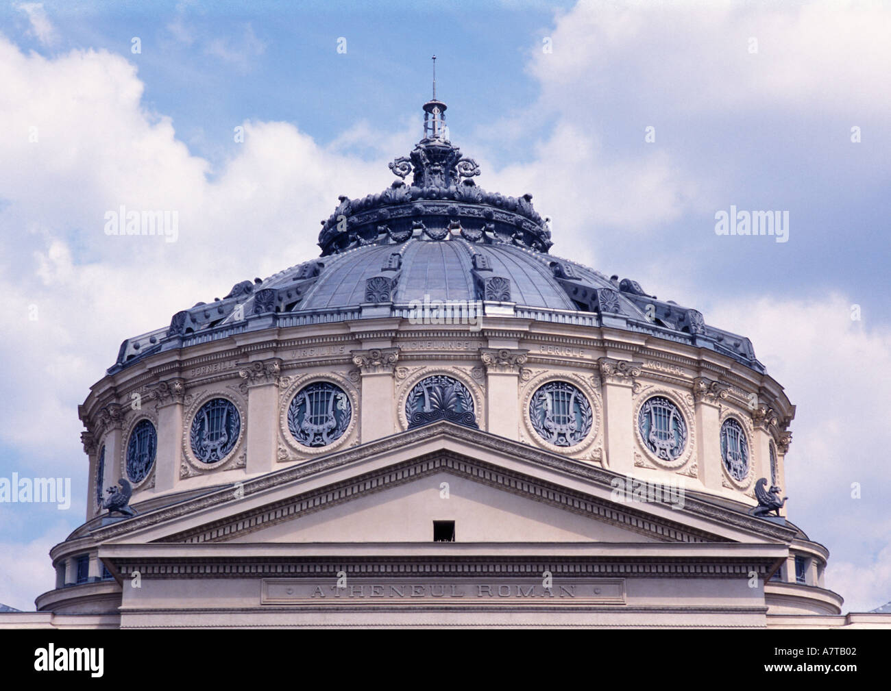 Roman archtecture hi-res stock photography and images - Alamy