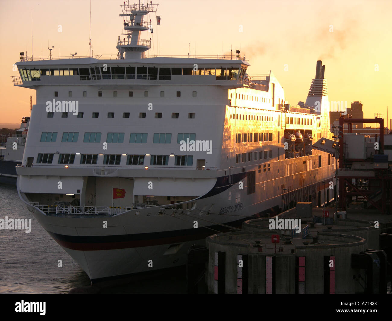 Crosschannel ferry hi-res stock photography and images - Alamy