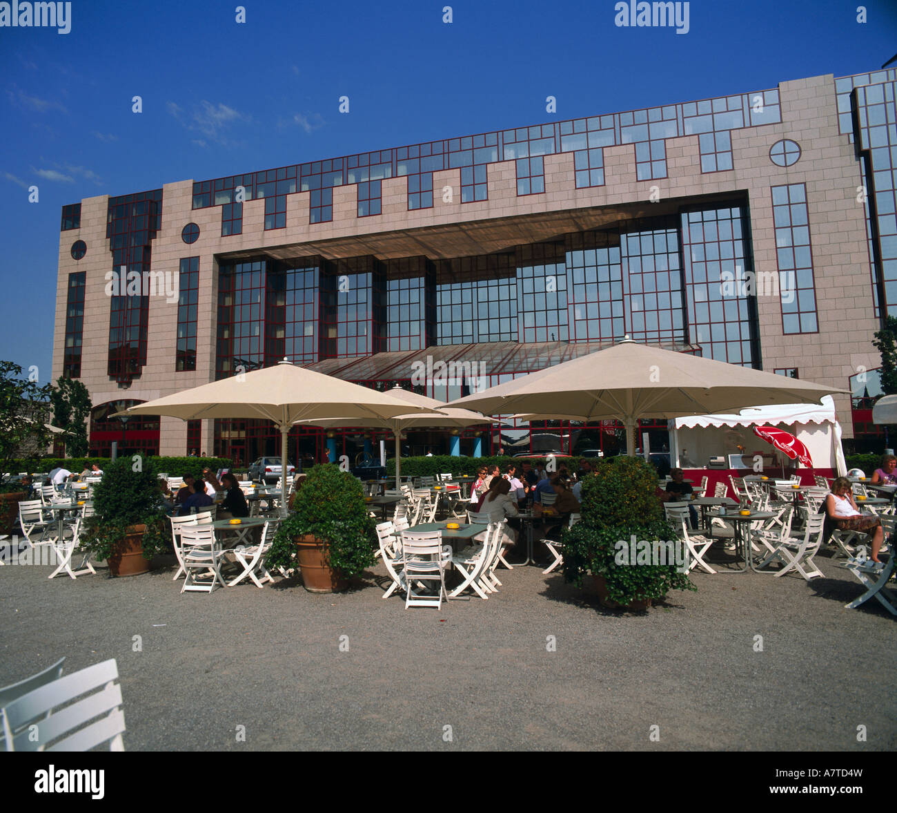 Tourists at outdoor cafe, Cologne, Germany Stock Photo - Alamy