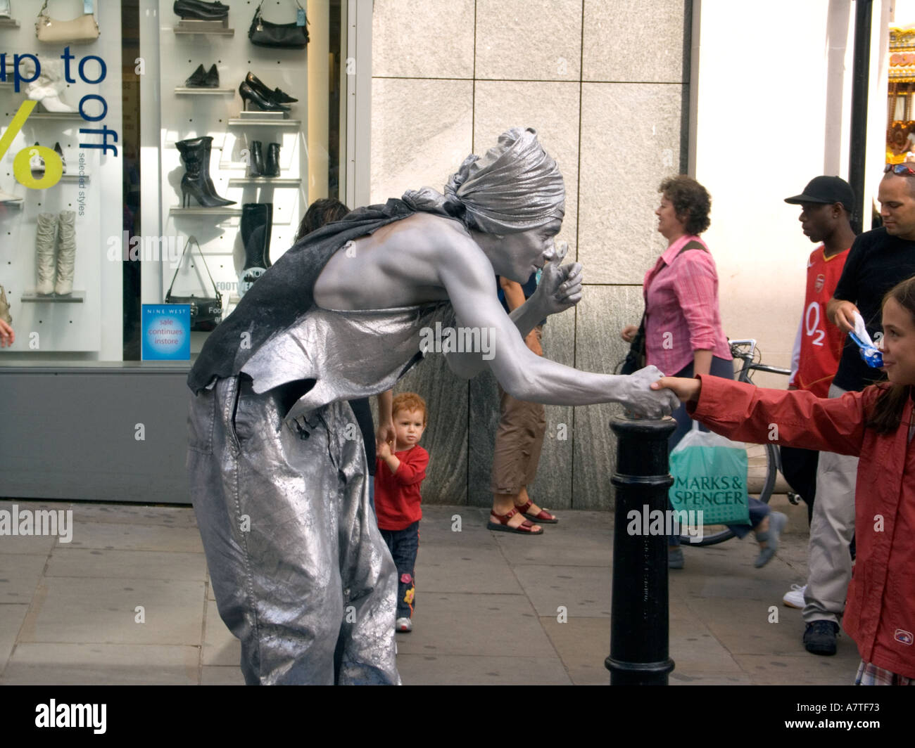 Ragged child uk hi-res stock photography and images - Alamy