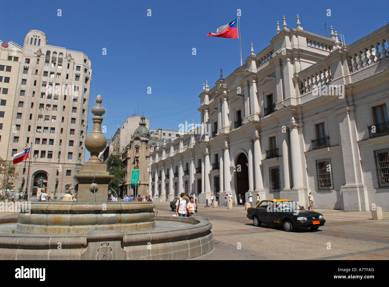 Santiago of chili hi-res stock photography and images - Alamy