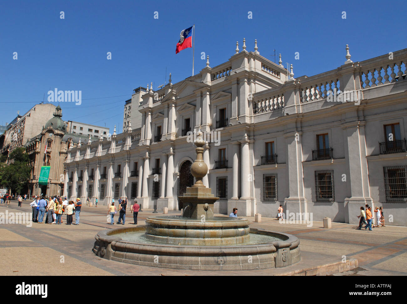 Presidential palace Santiago de Chile Stock Photo - Alamy
