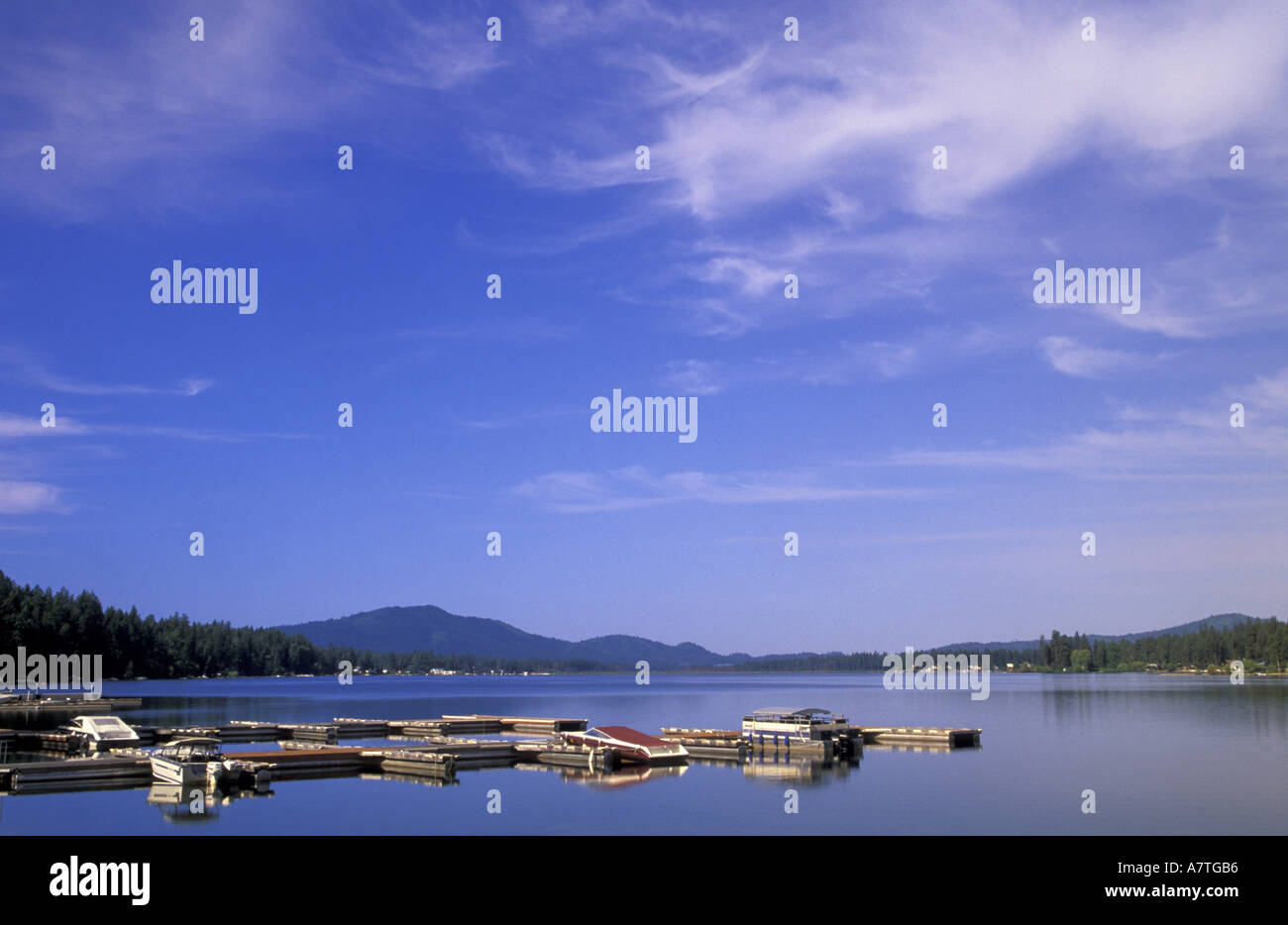 Diamond lake washington hi-res stock photography and images - Alamy