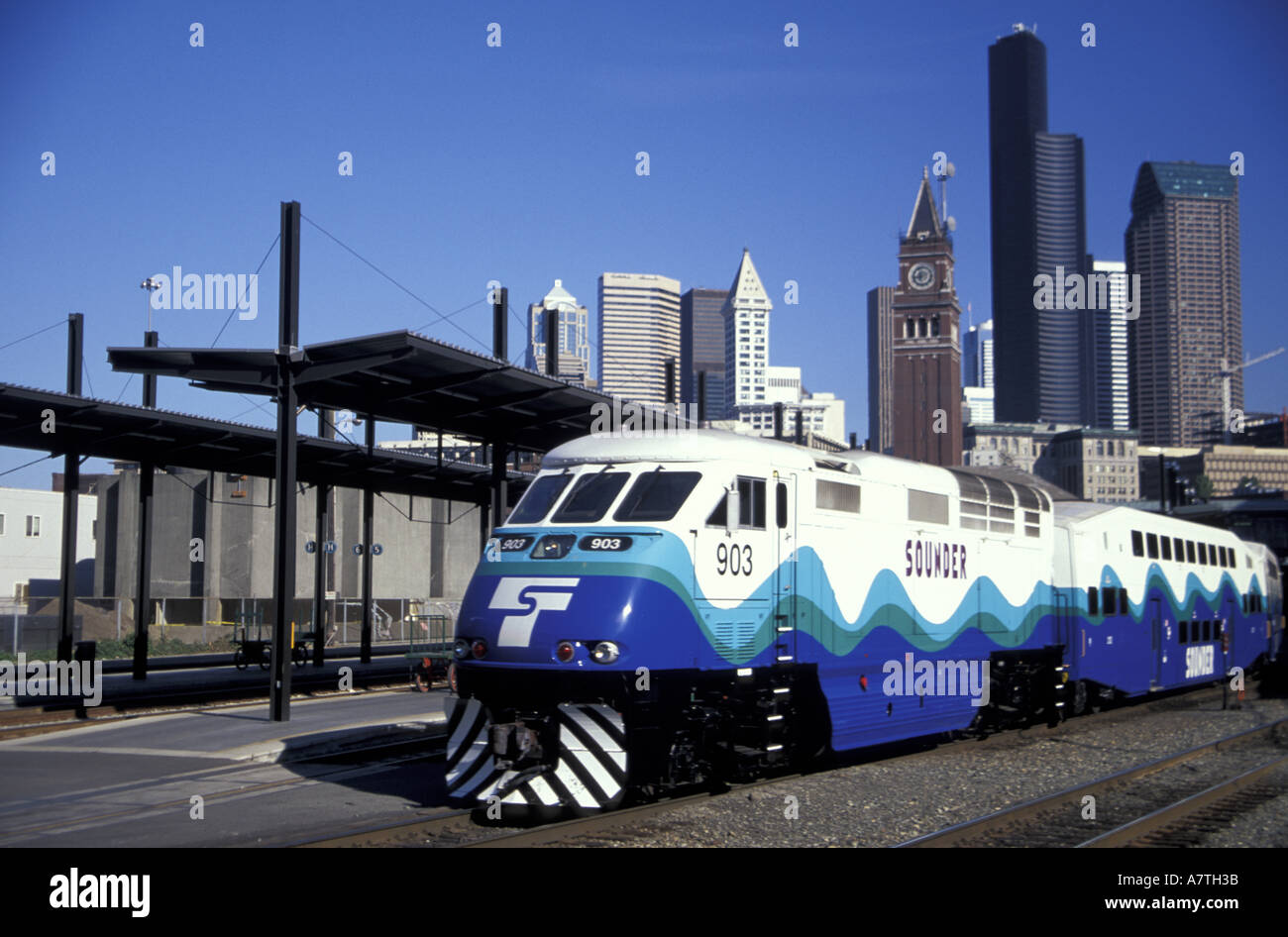 USA, Washington, Seattle. Sounder Commuter Train leaves King Street ...