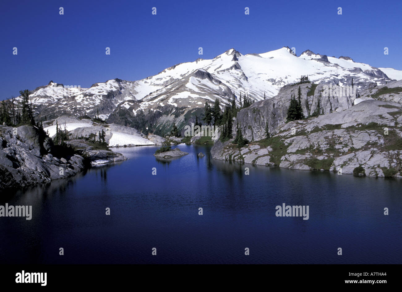 North America, USA, Washington, Alpine Lakes Wilderness. Upper Robin ...
