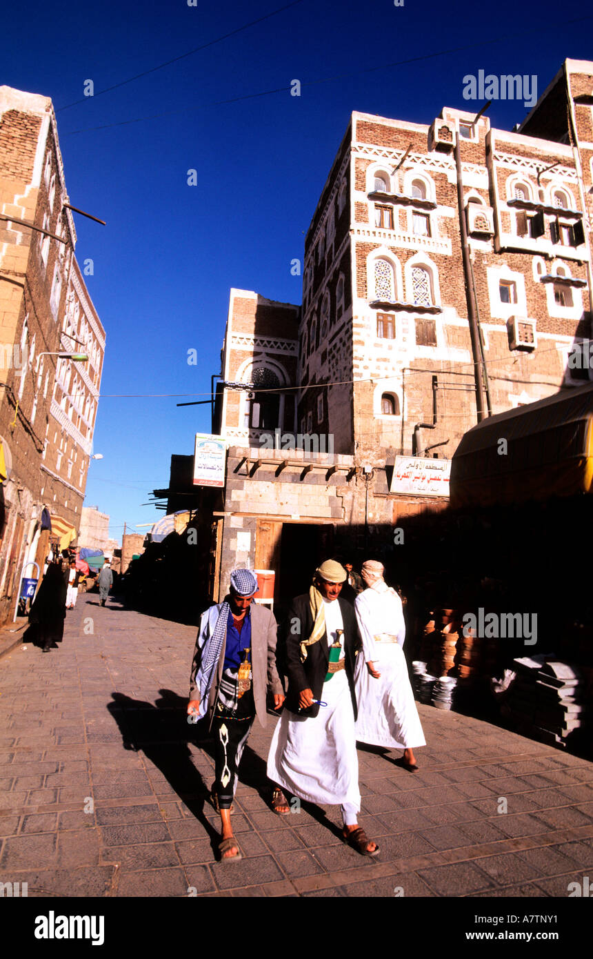 Yemen, old town of Sanaa, the souk Stock Photo - Alamy