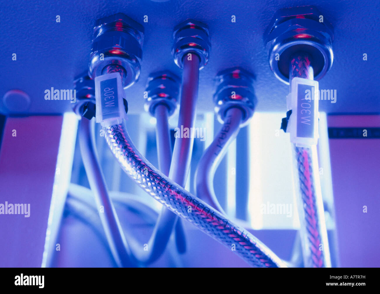 Lighting bolts hi-res stock photography and images - Alamy