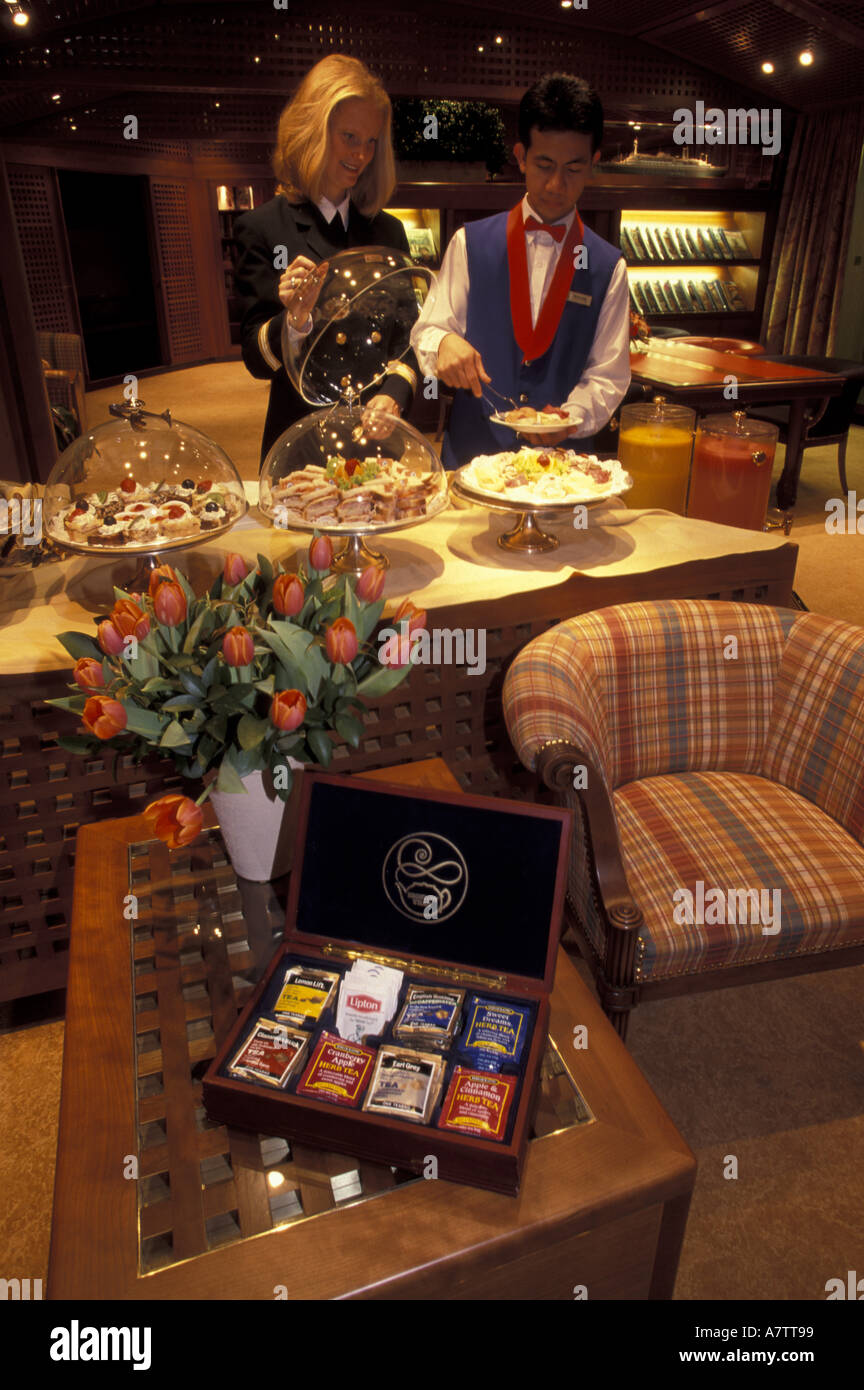 Neptune Lounge. HAL Rotterdam VI cruise ship (MR Stock Photo - Alamy