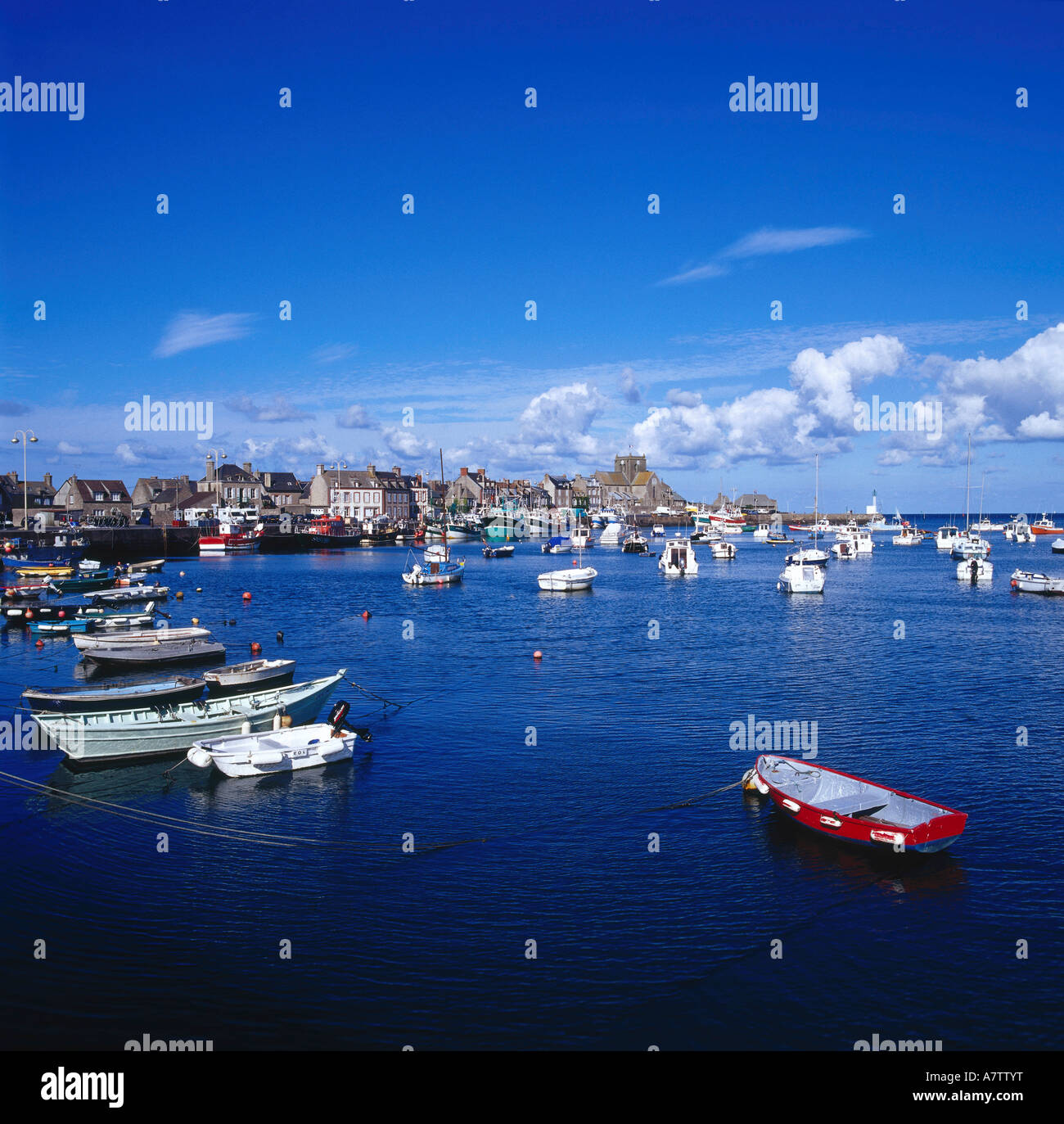 Barfleur ferry hi-res stock photography and images - Alamy