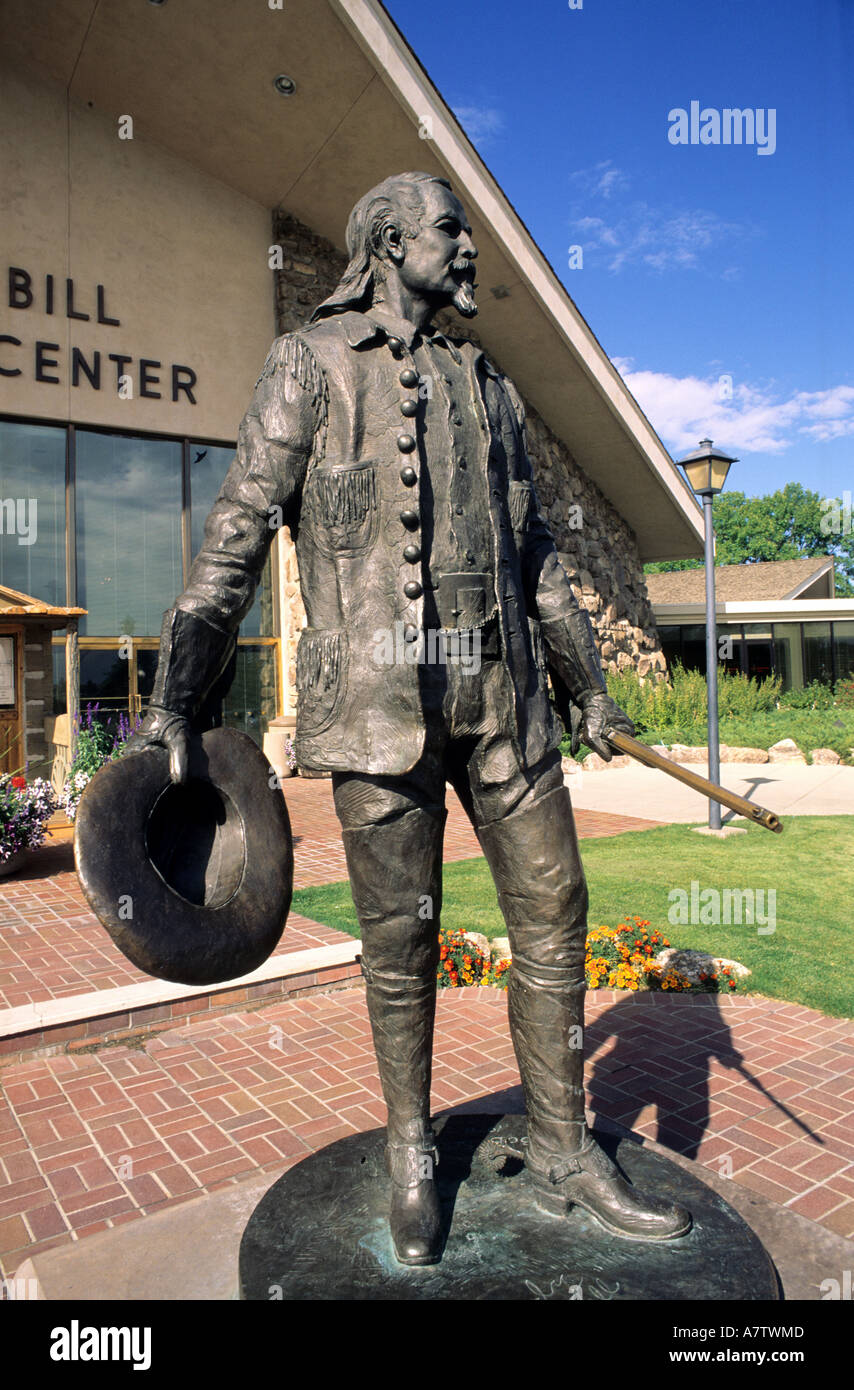 Buffalo bill statue hi-res stock photography and images - Alamy
