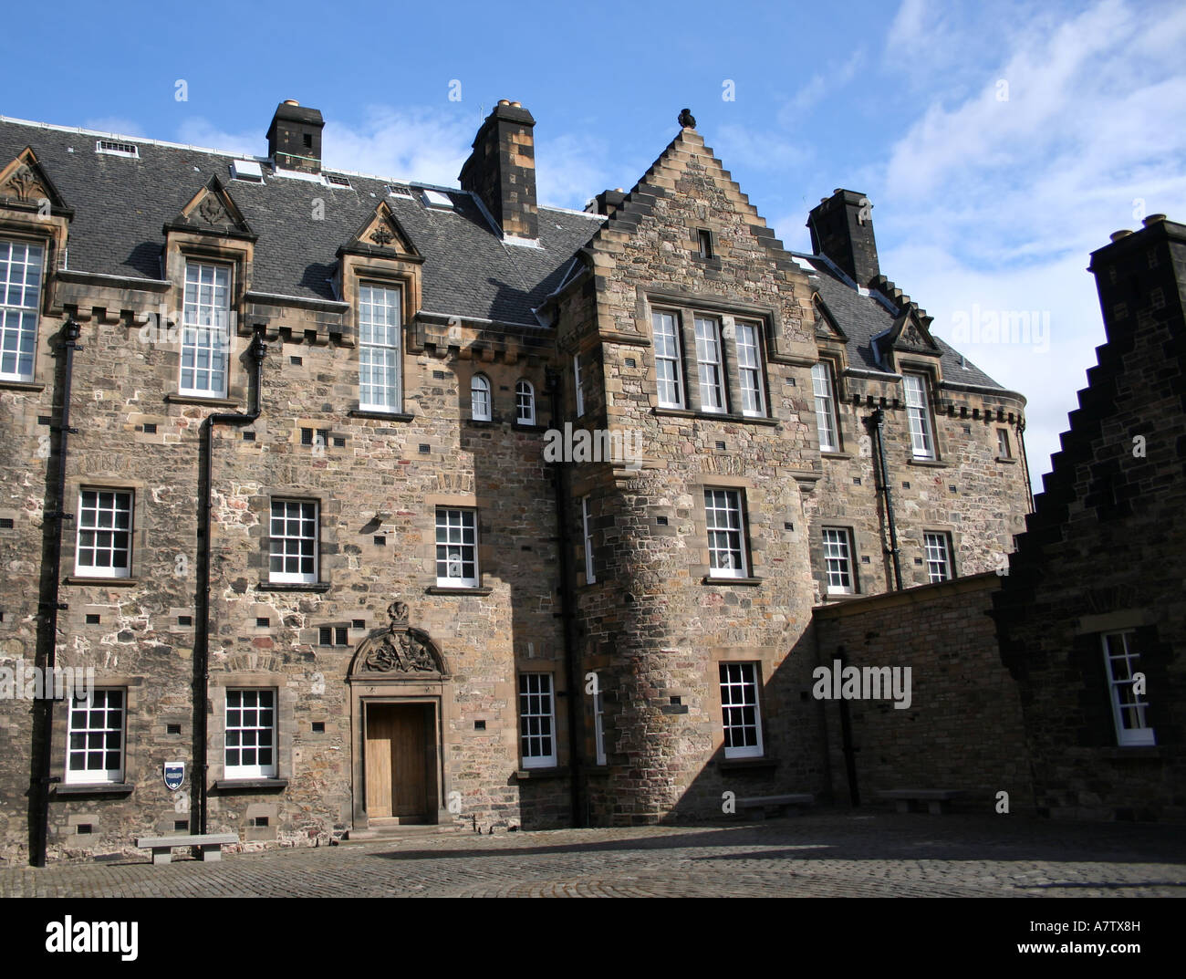 Inside edinburgh castle hi-res stock photography and images - Alamy