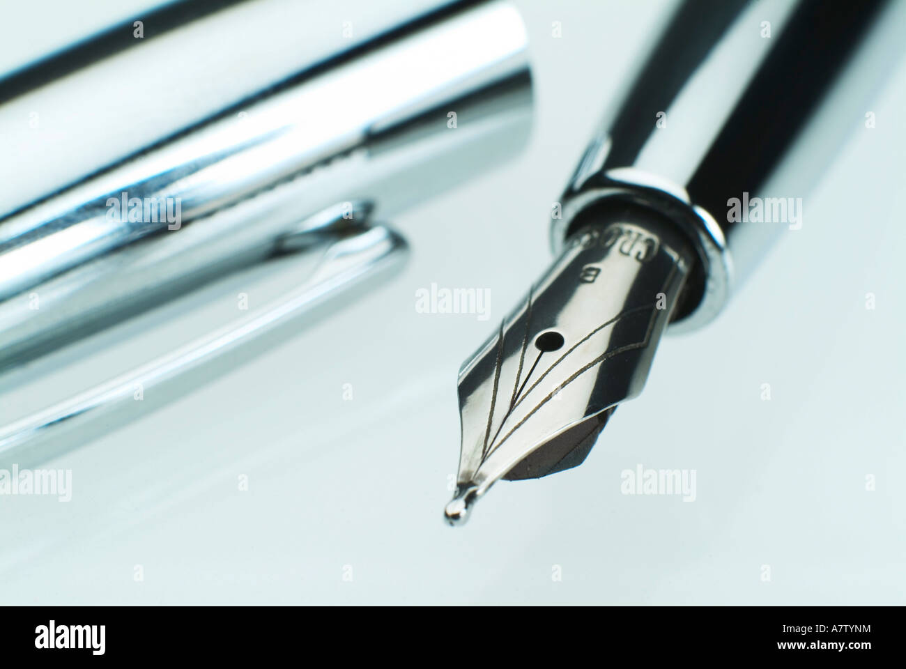 Close-up of fountain pen Stock Photo - Alamy