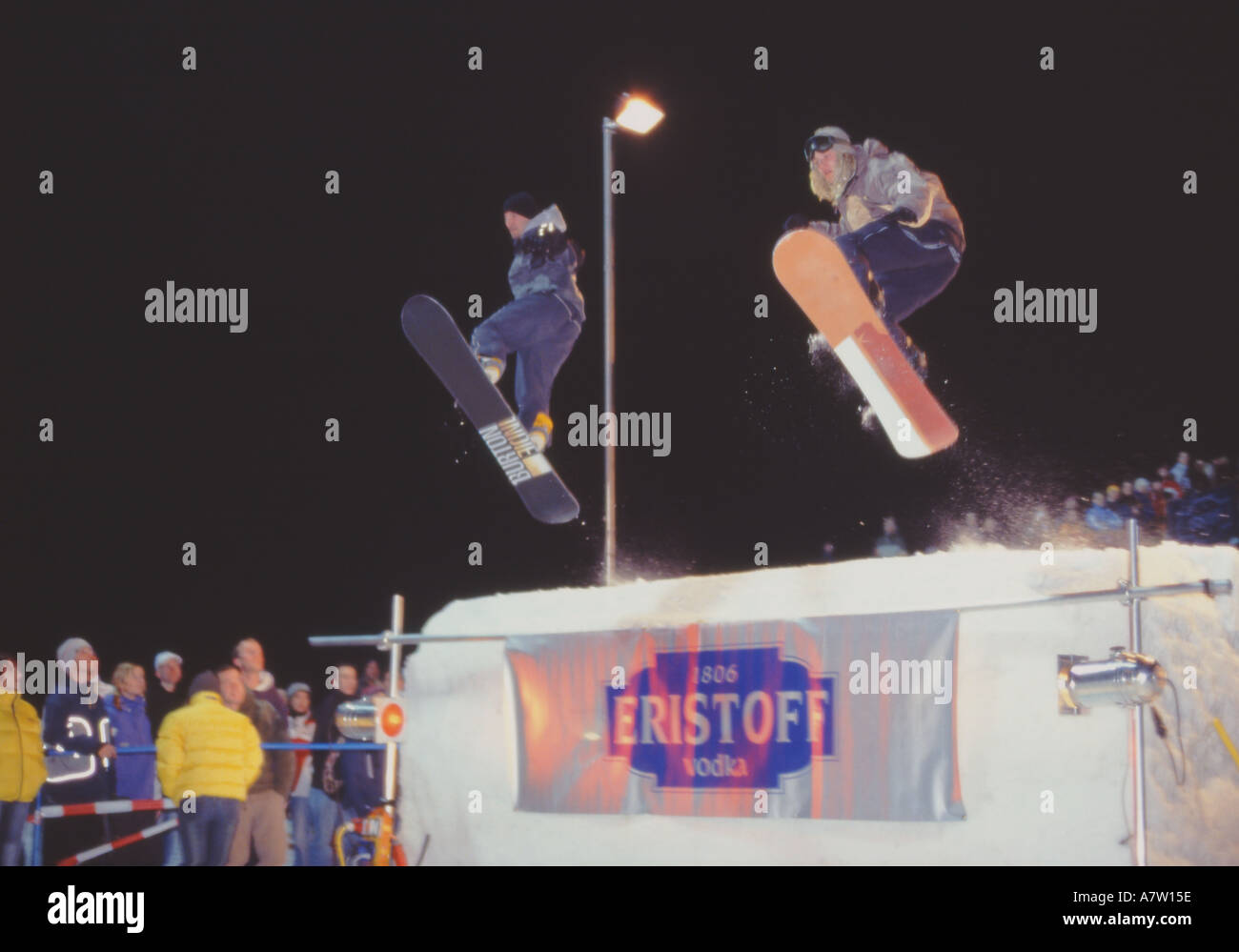 Snowboard night jump twin straight jump Zell am See Salzburgerland ...