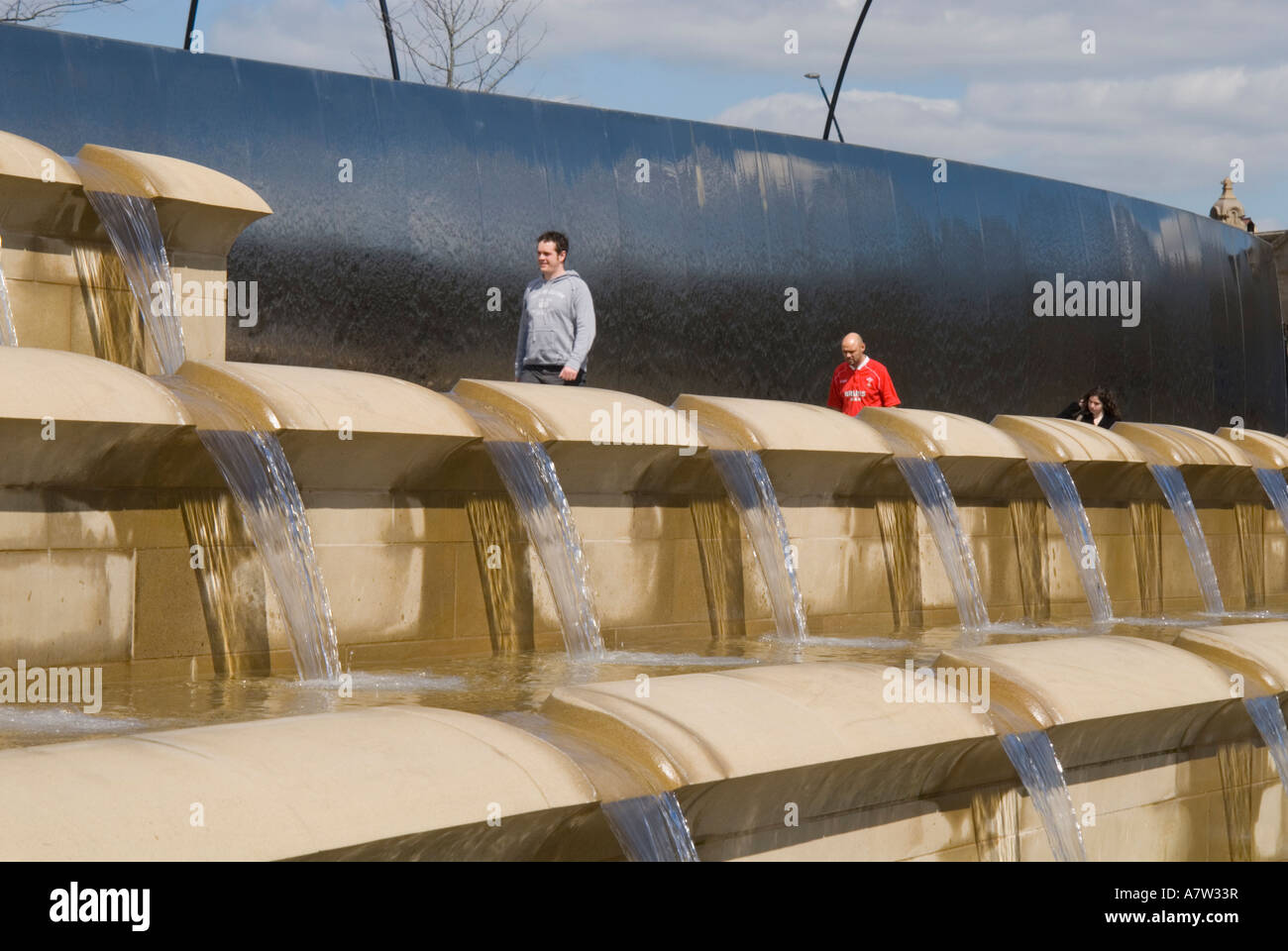 Sheffield Station Water Feature UK Stock Photo - Alamy