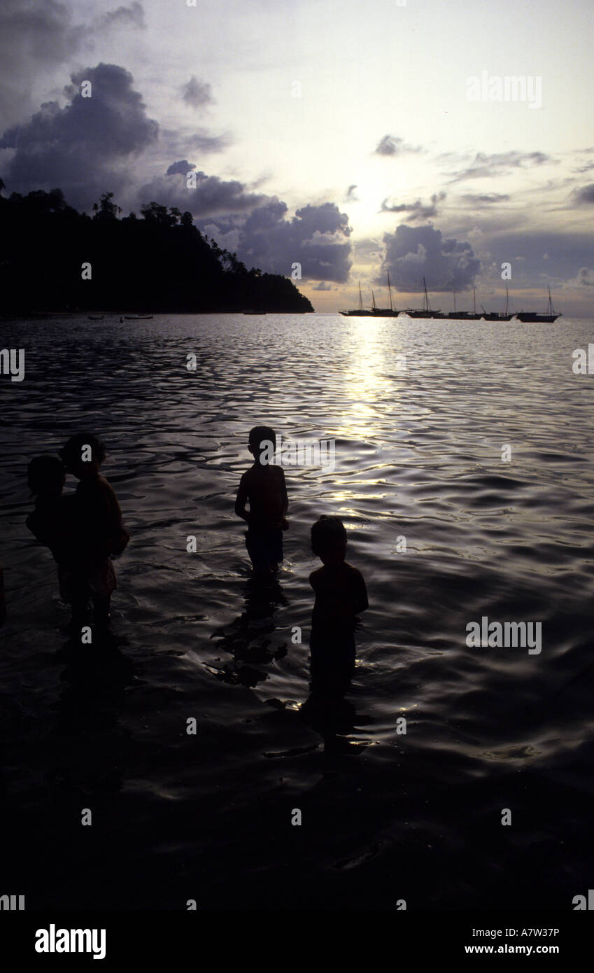 Banda run island hi-res stock photography and images - Alamy