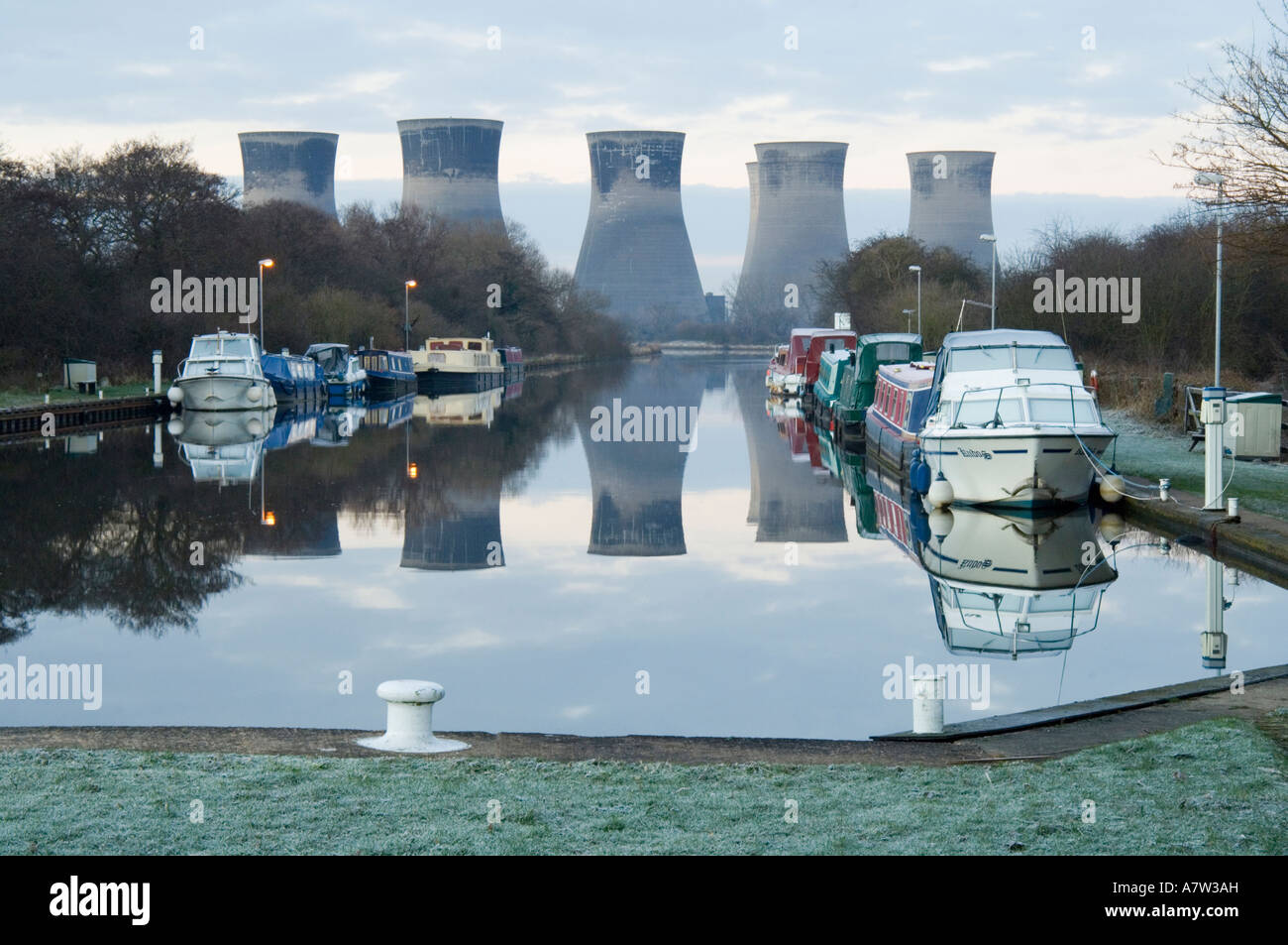 Kirk Bramwith Lock Doncaster UK Stock Photo - Alamy
