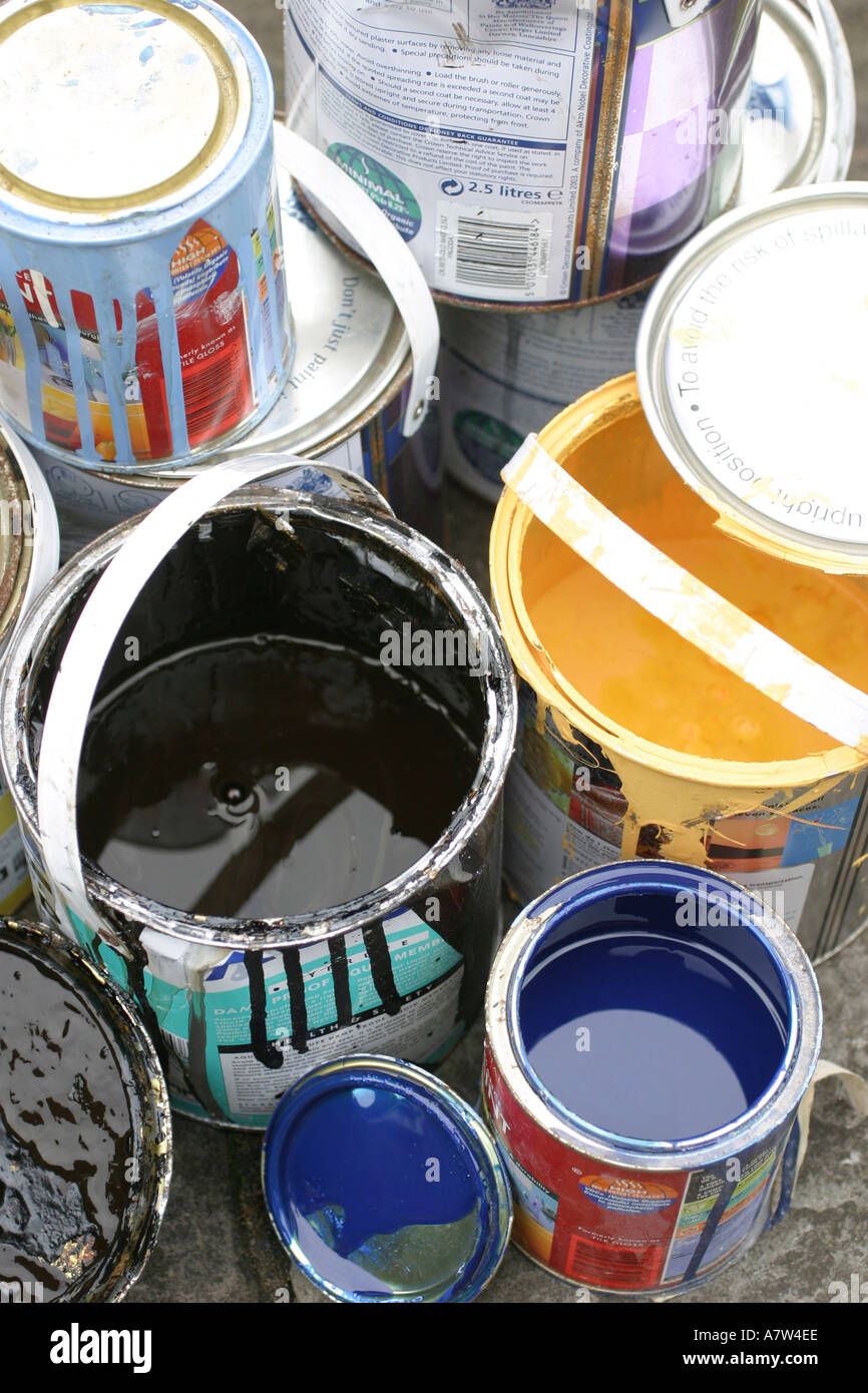 Paint cans for Disposal Stock Photo - Alamy