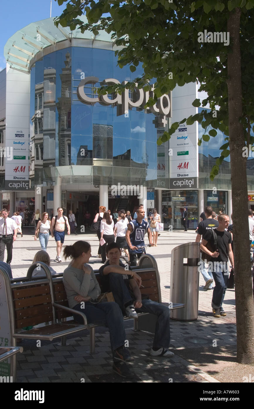 Capitol shopping centre queen street hi-res stock photography and ...