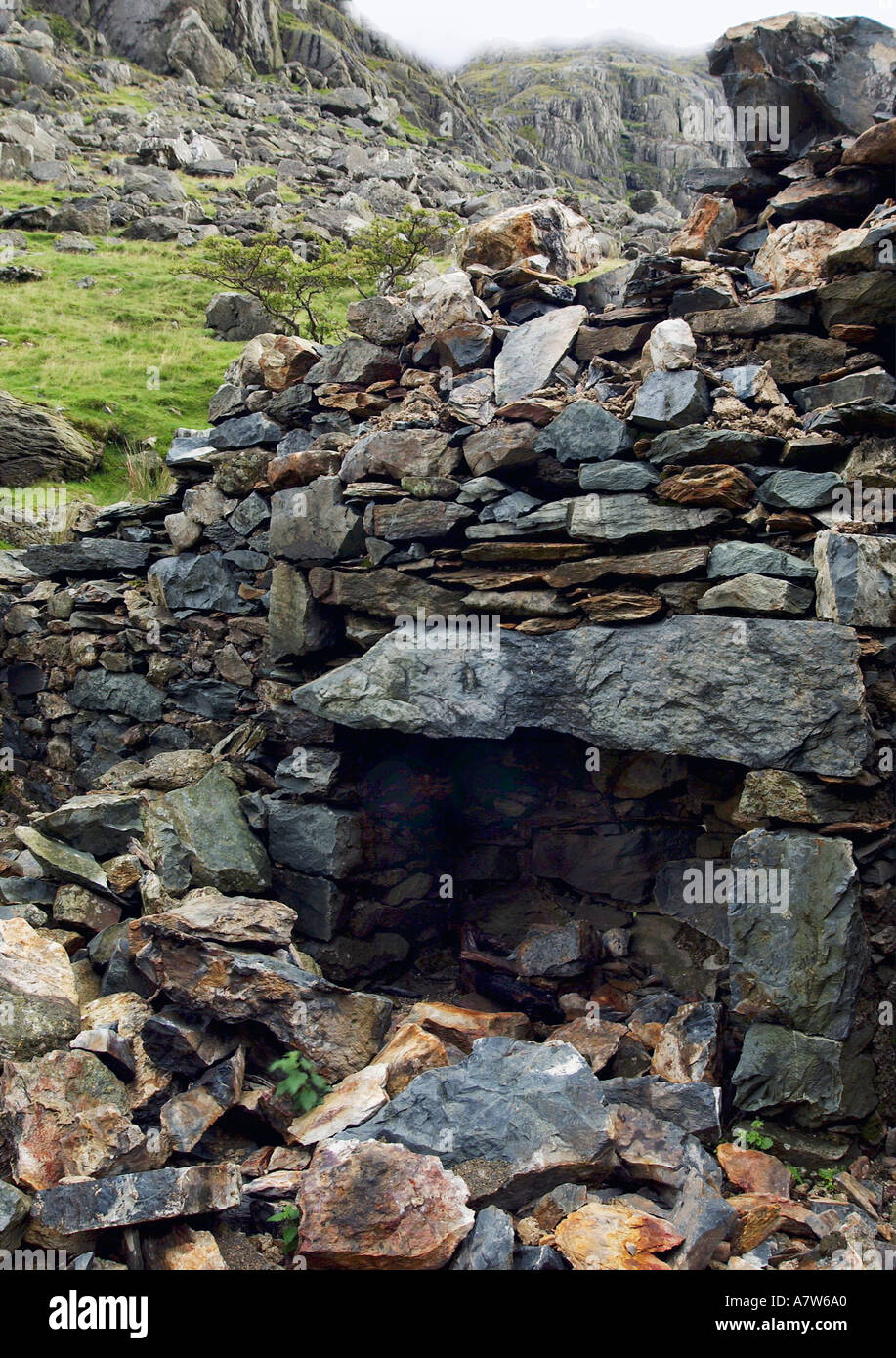 Stone Wall and Mountain Stream Llanberis pass Snowdonia North West ...